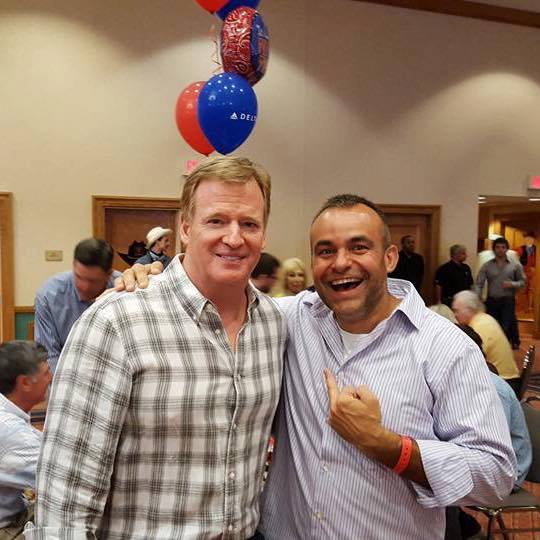 Patriots Fan Delivers Middle Finger During Picture With Roger Goodell ...